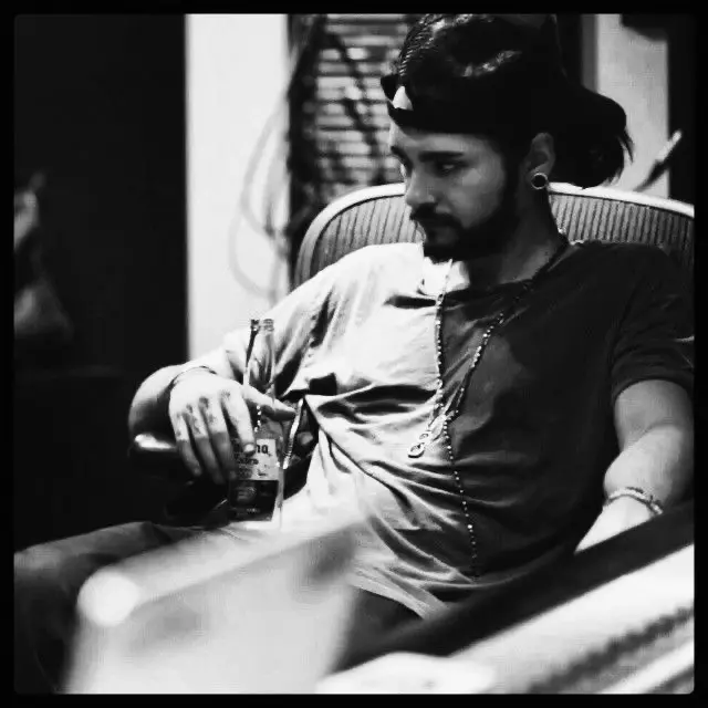 Chat With Tom Kaulitz Nsfw Enjoy Free Unrestricted Ai Character Roleplay No Filter Flowgpt