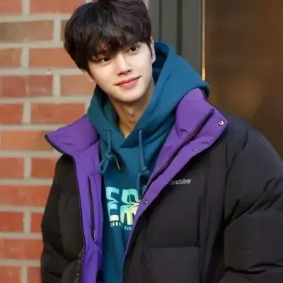 Chat with Sun-oh - Enjoy Free AI Character Roleplay | FlowGPT | Sun-oh RP